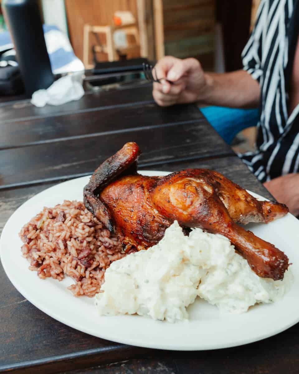Our 10 Favourite (Cheap) Restaurants in West End Roatan