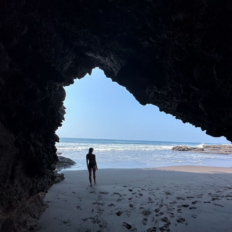 El Zonte Travel Guide: Best Beach Town in El Salvador